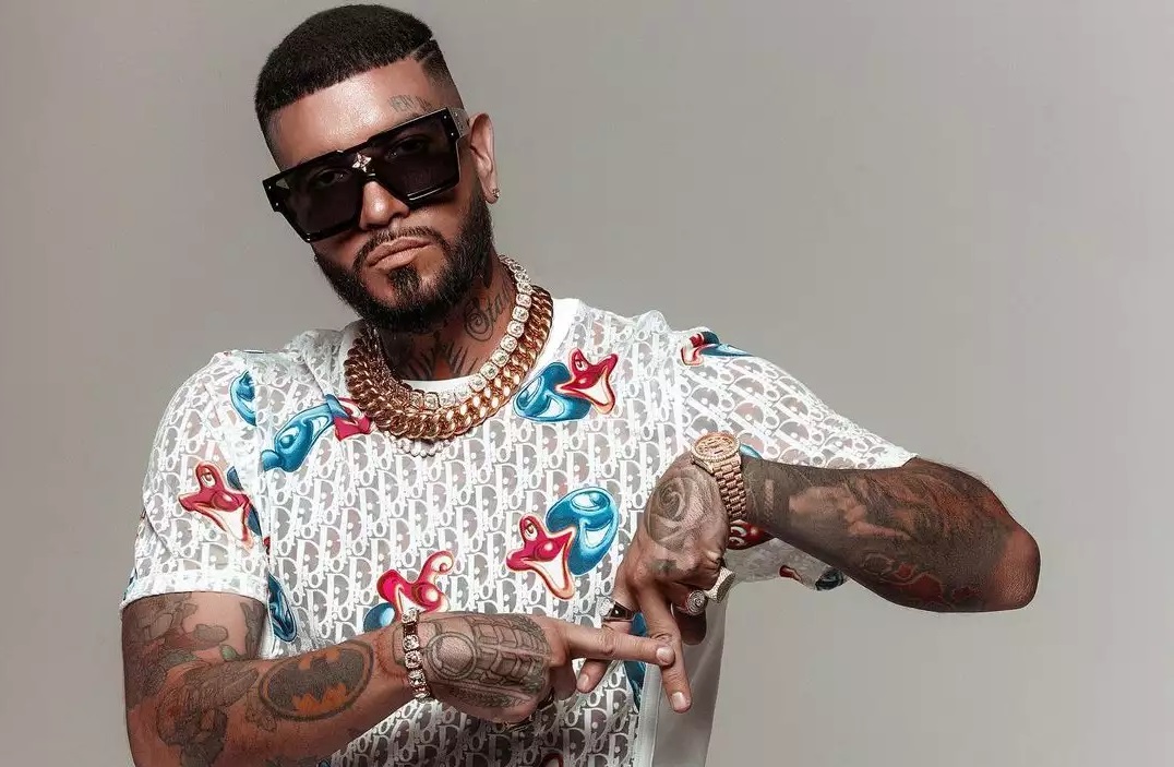 SNIK: Ο Κορυφαίος Hitmaker του Ελληνικού Rap Game Καρφώνεται στο Νο1 με ...